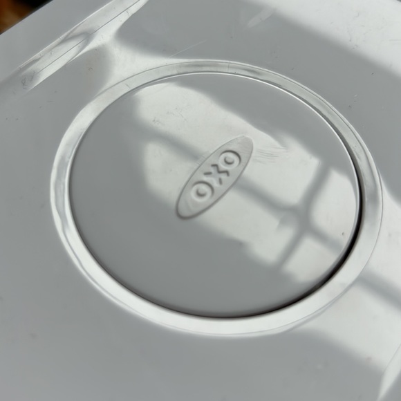 Oxo | Kitchen | Oxo Pop Up Container 6l | Poshmark